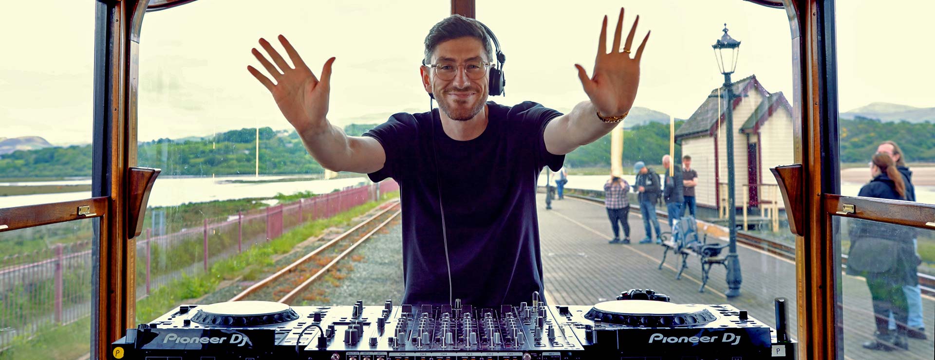 Progressive House Sensation Tom Marsh wows with DJ set on ‘SNOWDONIA ...