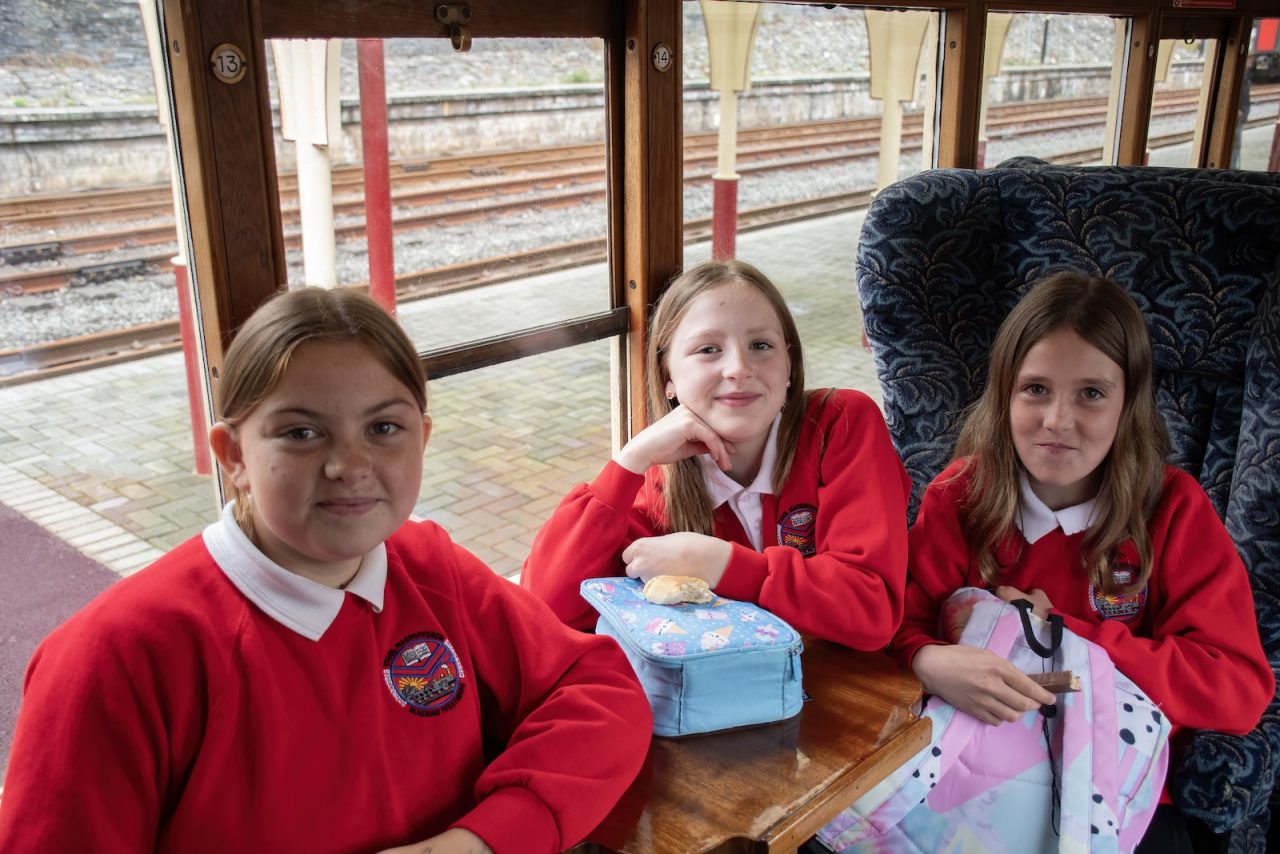 The Ysgol Maenofferen Special! - Ffestiniog & Welsh Highland Railways